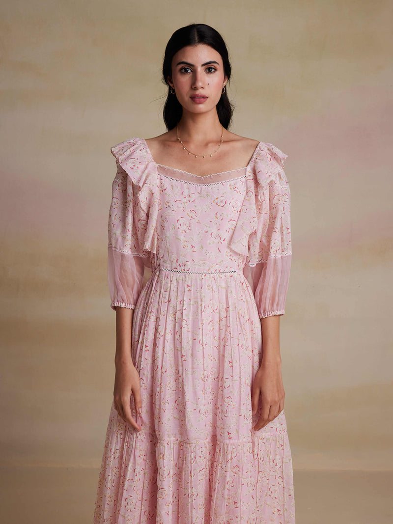Veiled Rose Dress: Embrace Your Next Adventure