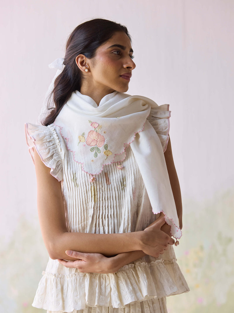 Buy Designer Stoles & Scarves | BunaStudio